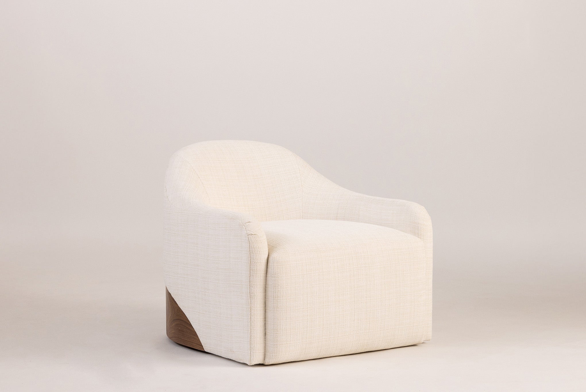 Jones Swivel Chair